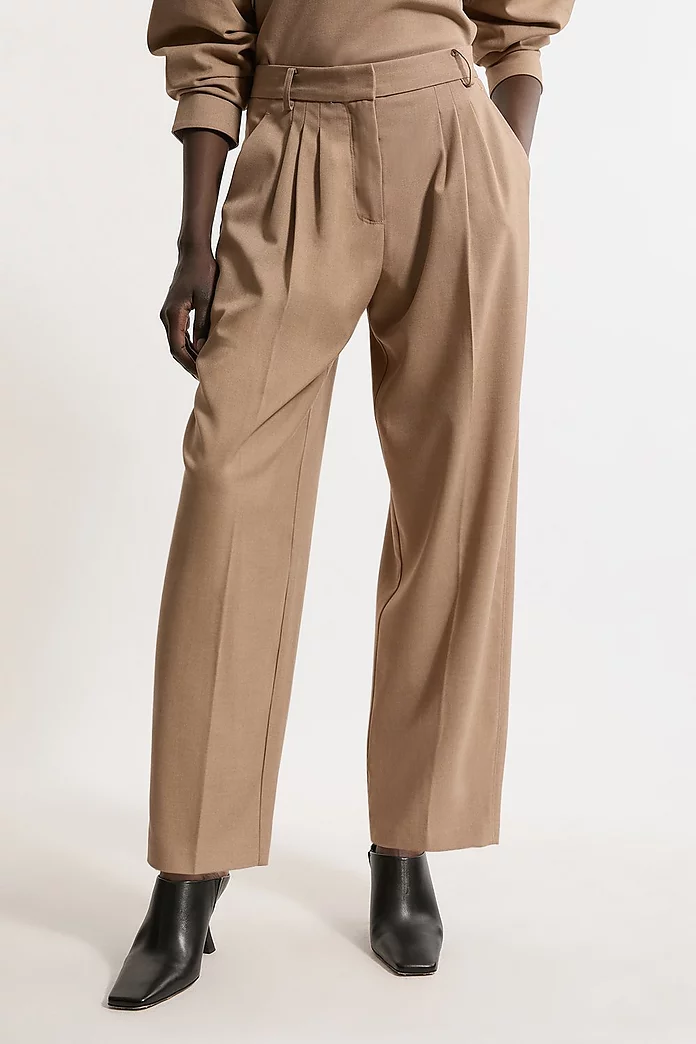 Tailored Cropped Straight Leg Darted Pants | Karen Millen Tailored Cropped Straight Leg Darted Pants | Karen Millen