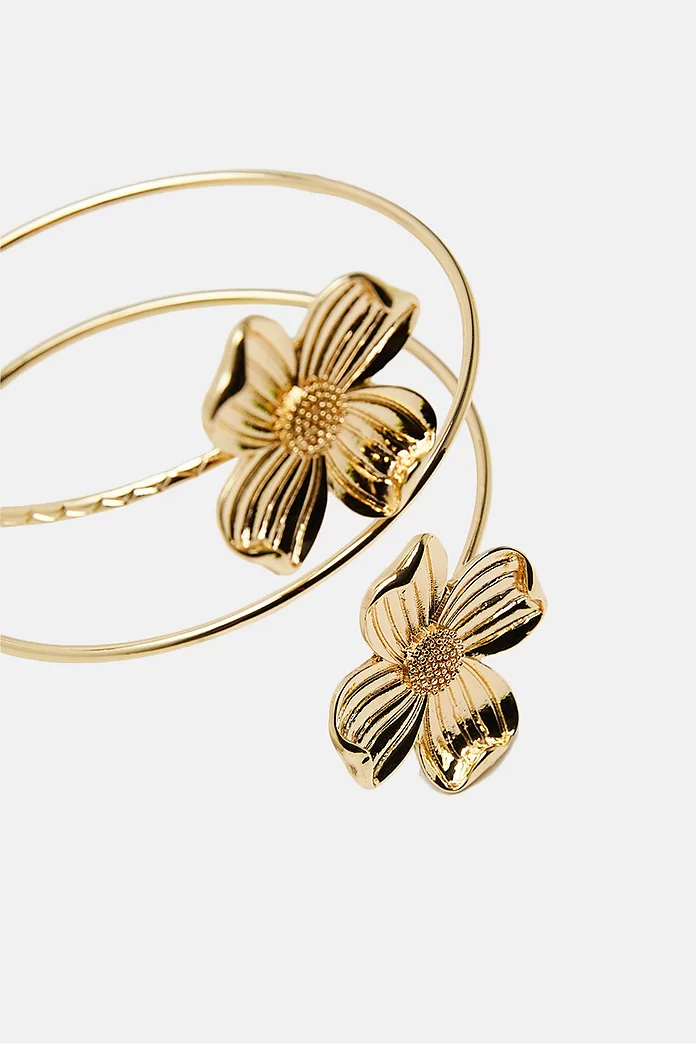 Metal Flower Arm Cuff | Karen Millen Metal Flower Arm Cuff | Karen Millen